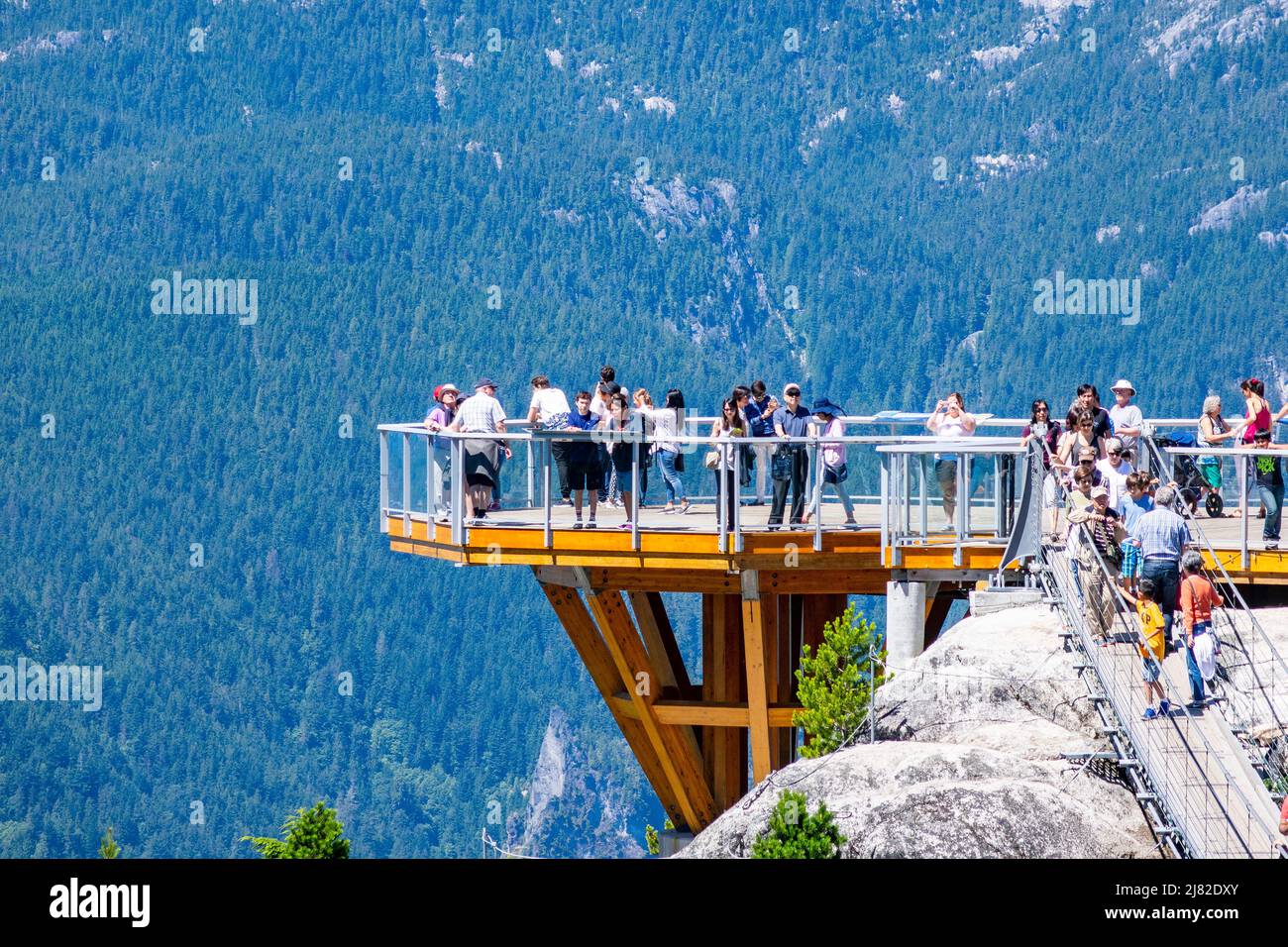 Scenic Lookout At The Sky Pilot Suspension Bridge Squamish B.C. An ...