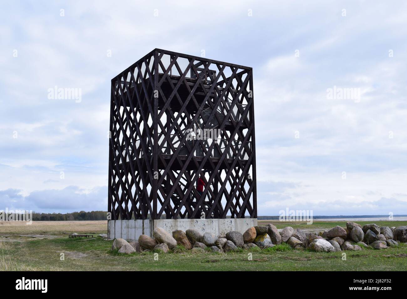 Metal water tower hi-res stock photography and images - Alamy