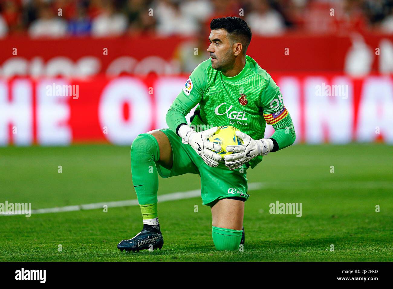 Manolo Reina of RCD Mallorca during the La Liga match between Sevilla ...