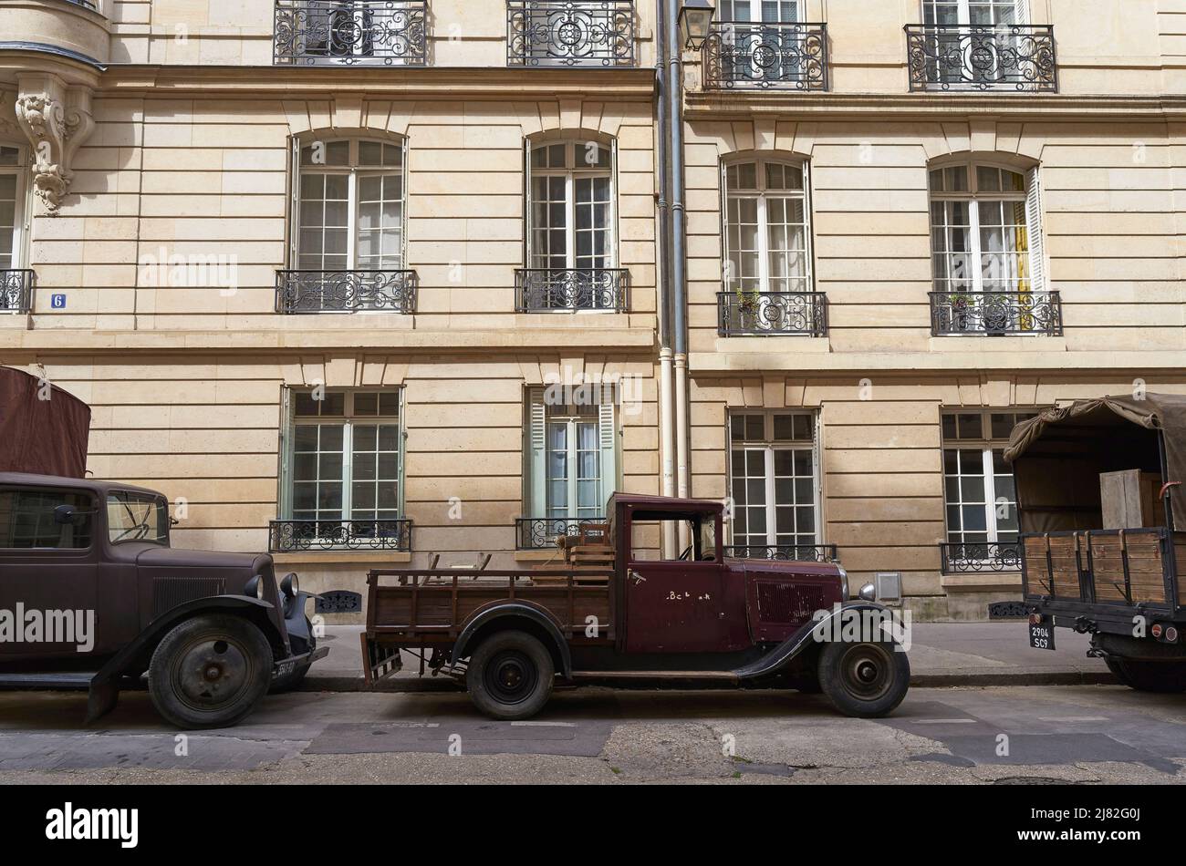 Paris, Paris, FRANCE. 12th May, 2022. The Rue de Grenelle in Paris ...