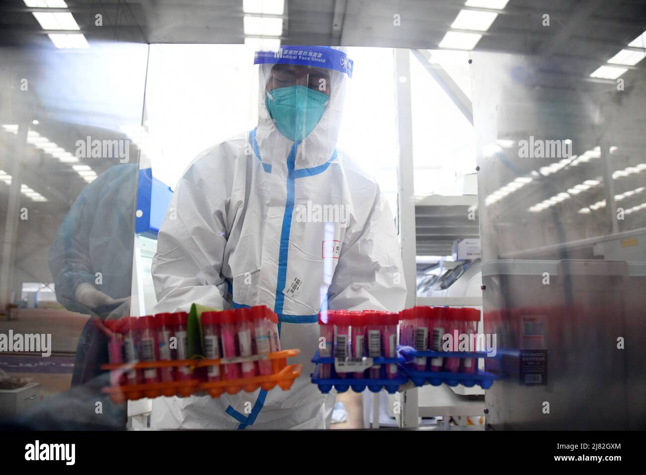 Daily test capacity hi-res stock photography and images - Alamy