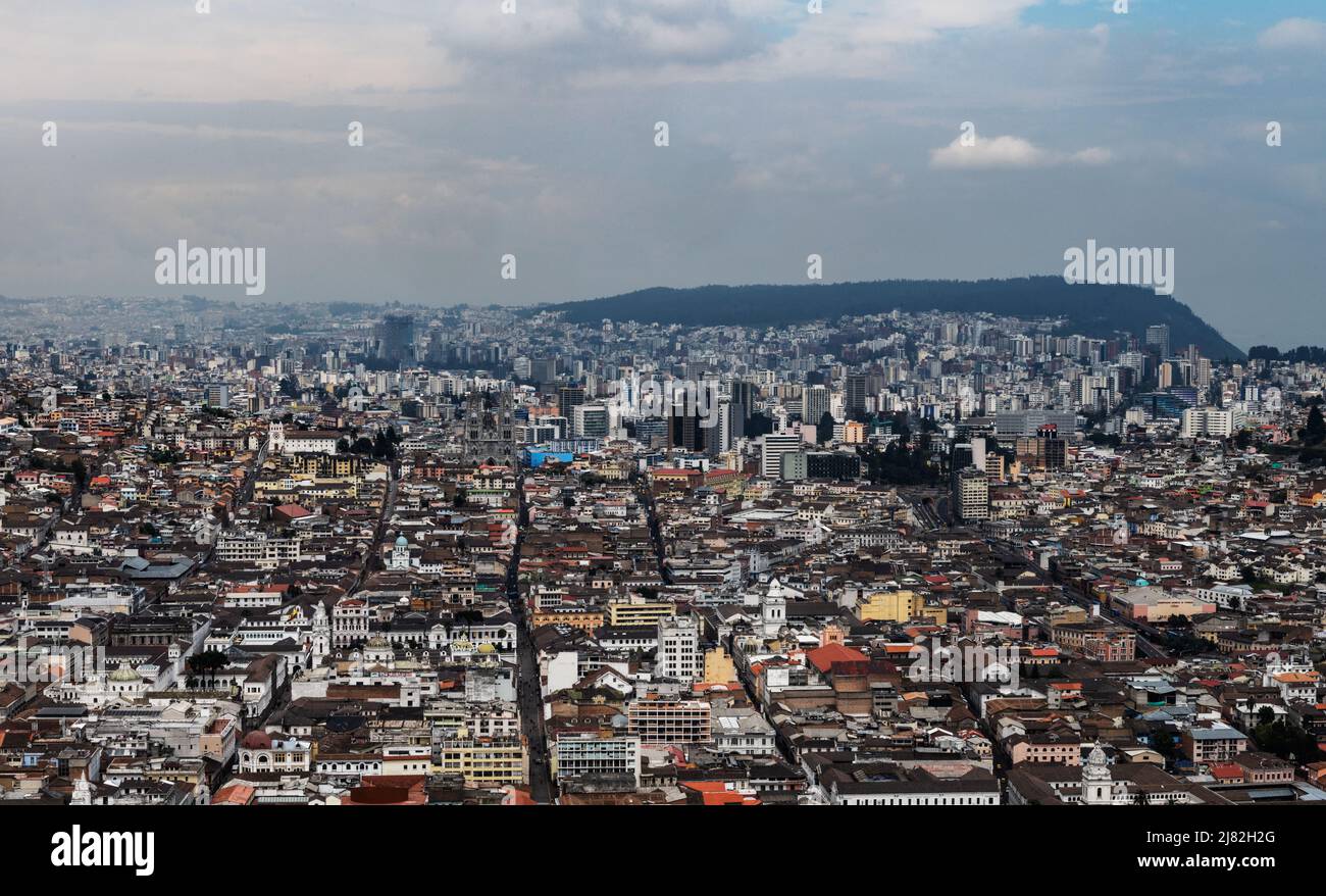 Panoramic view of Quito, Ecuador, South America Stock Photo - Alamy