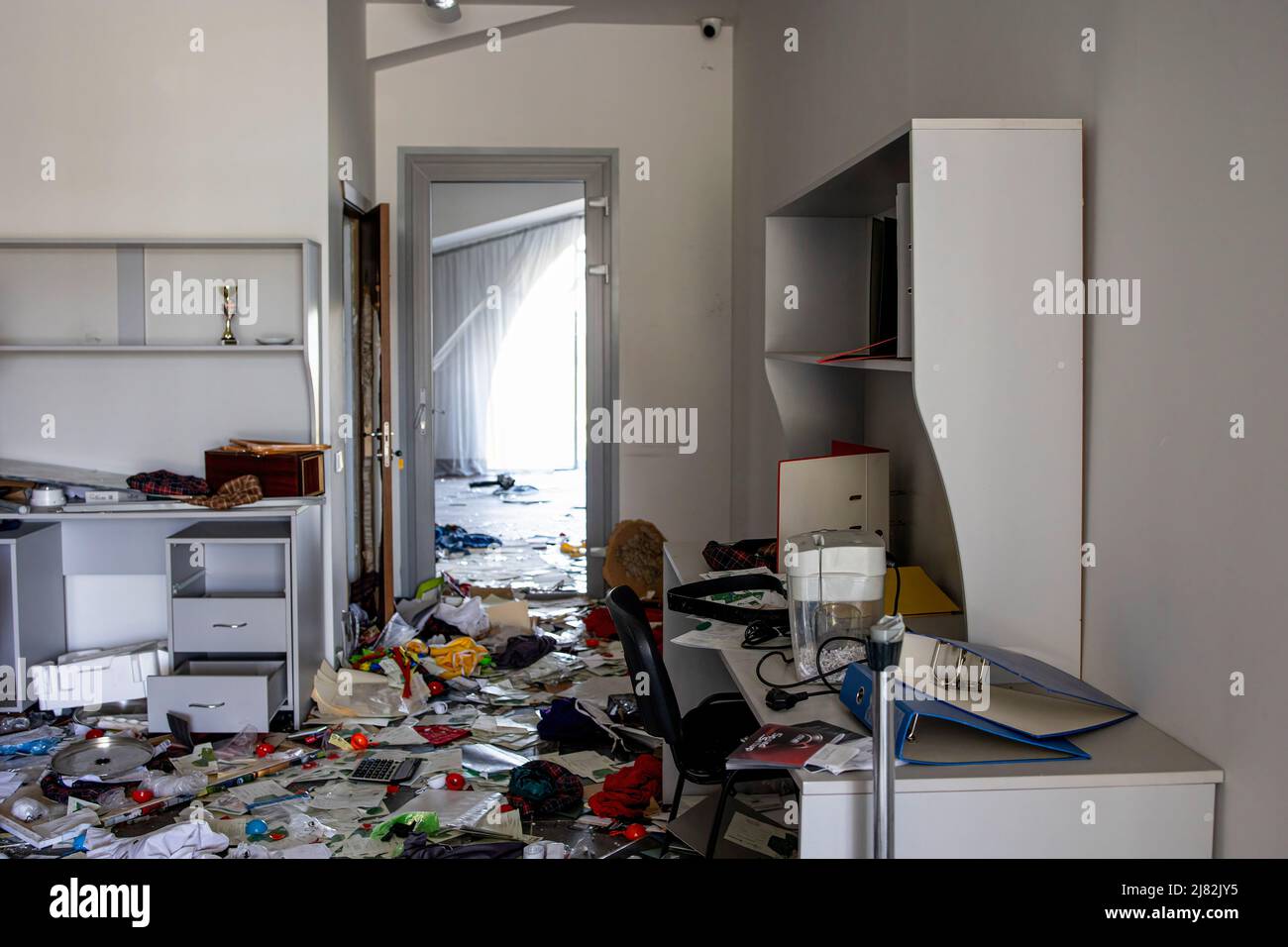 Makariv, Ukraine. 10th May, 2022. Interior of a damaged room at the ...