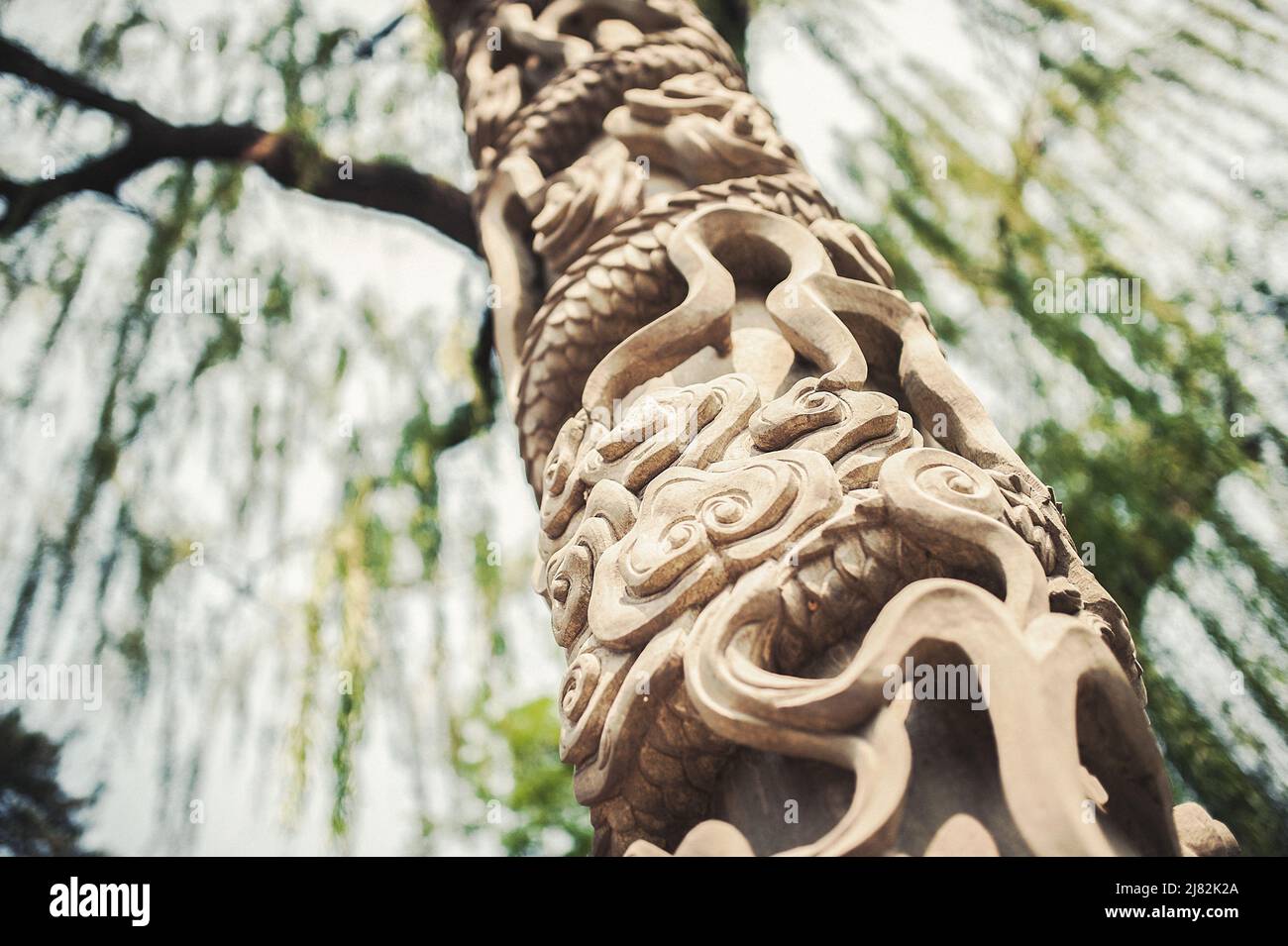 Chinese dragon pillar Stone Carving Column Outside Stock Photo - Alamy