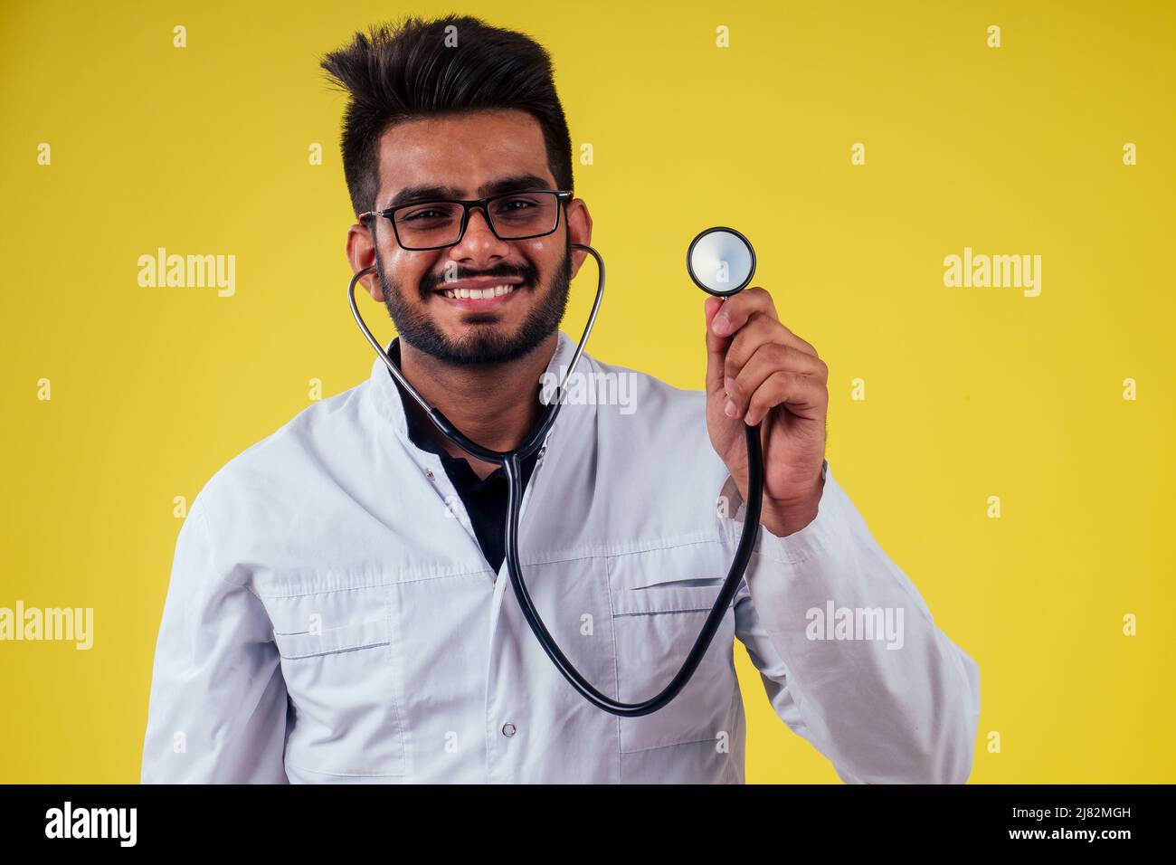 Indian medical staff hi-res stock photography and images - Alamy