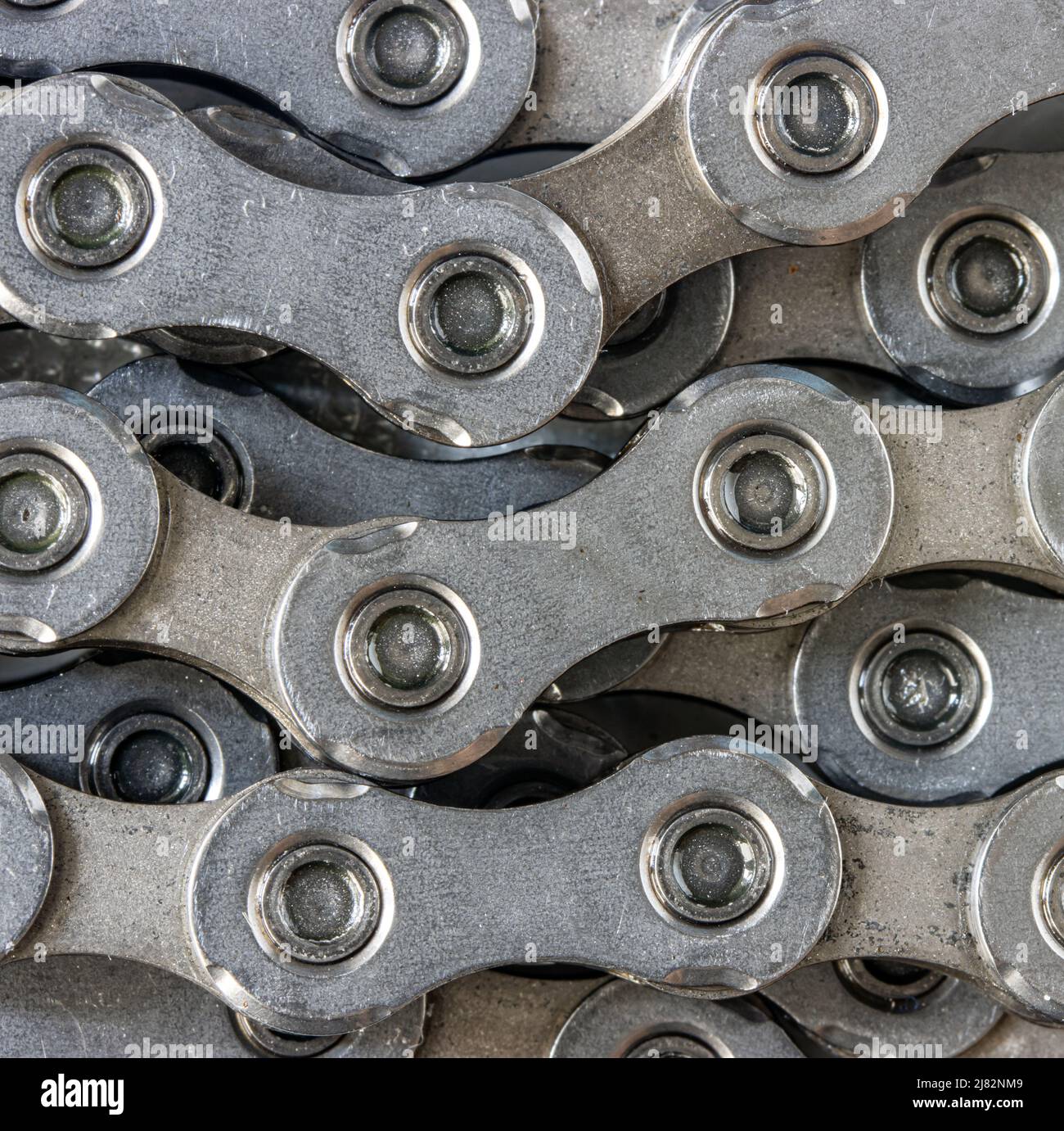 A close-up view of chain links Stock Photo - Alamy