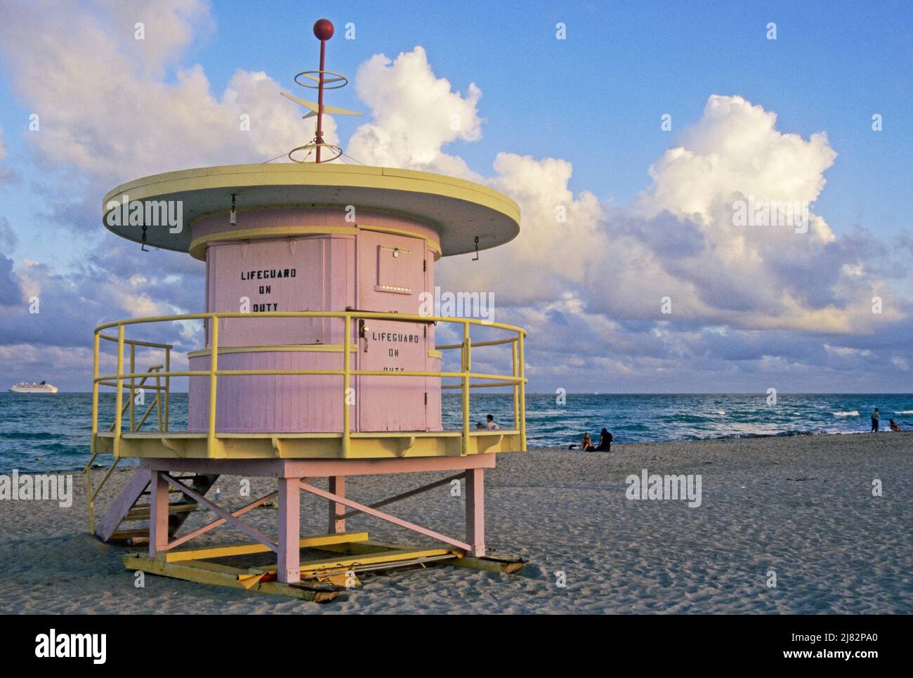 round lifeguard tower, Miami beach, Florida, USA Stock Photo - Alamy