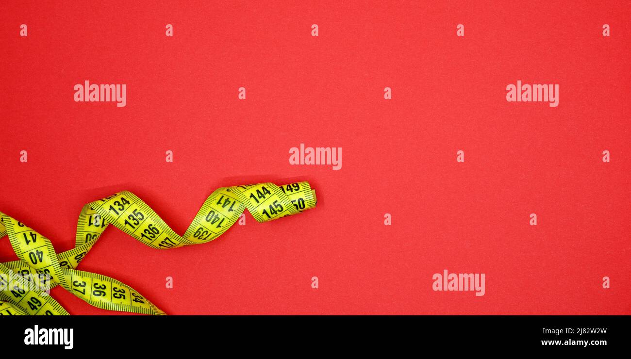 Green fabric tape measure hi-res stock photography and images - Alamy