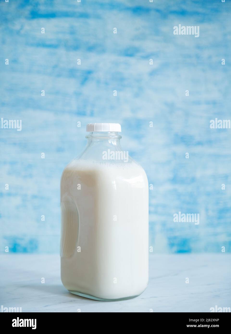 bottle of milk Stock Photo - Alamy