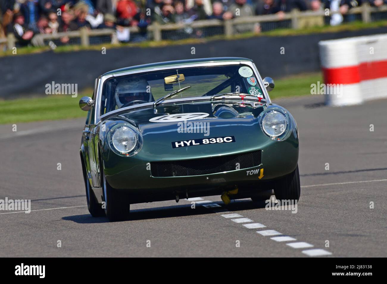 Mike Haigh, Lenham GT, Weslake Cup, a single driver twenty minute race ...