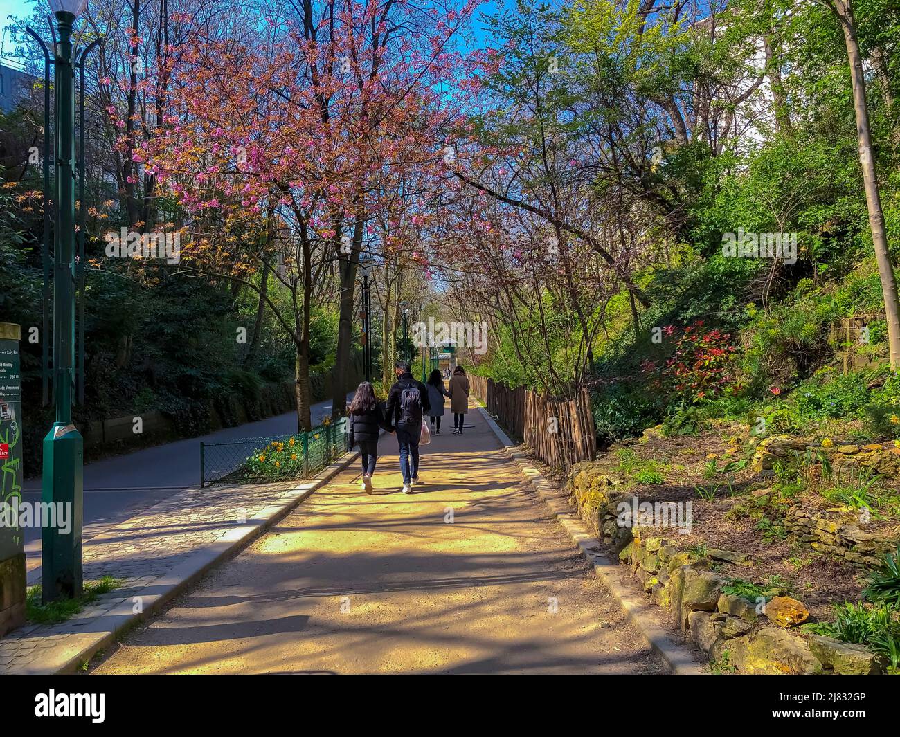 paris, France, People Walking in Urban Park," Promenade Plantée » paris ...