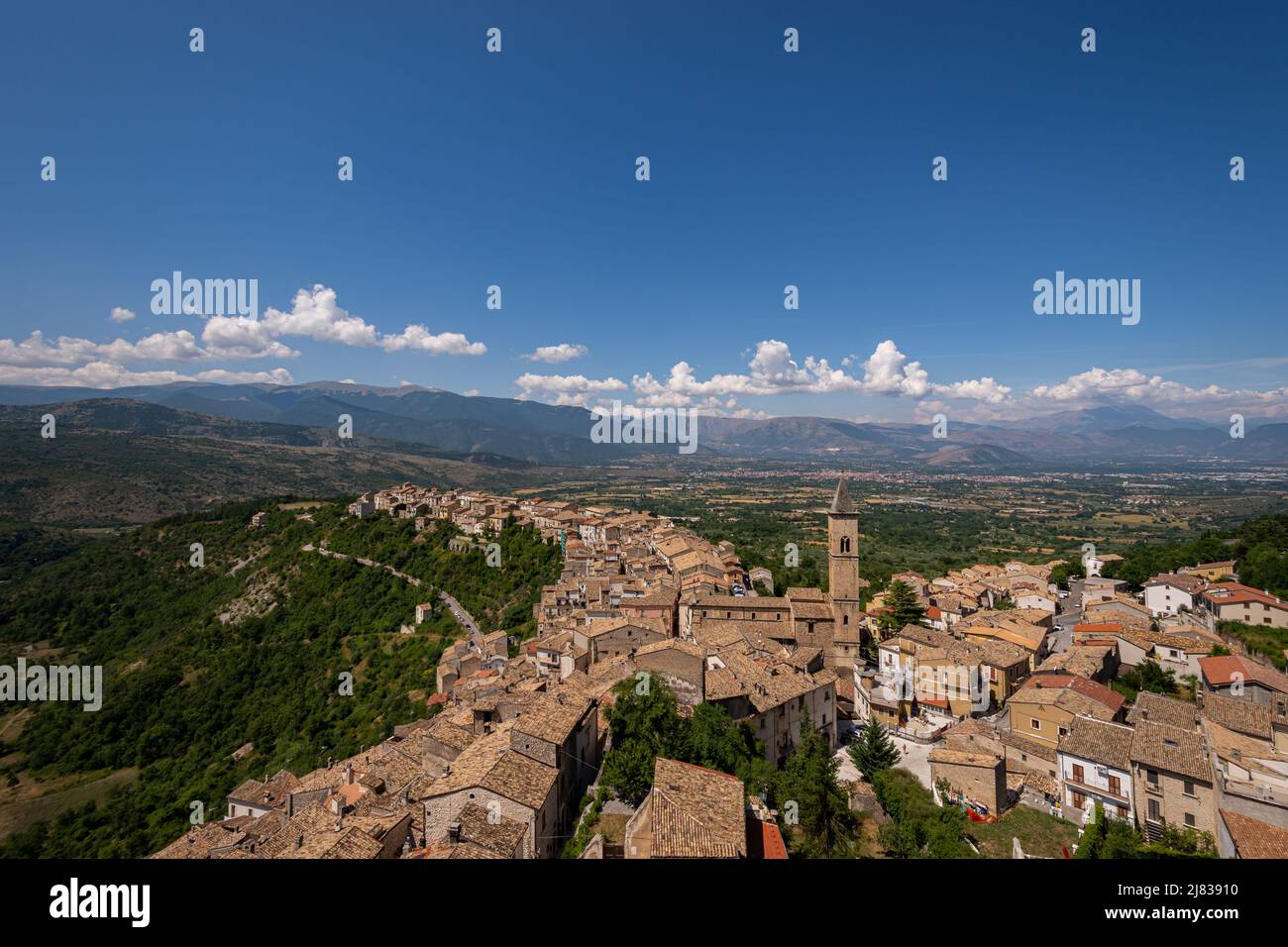 Pacentro, L'Aquila, Abruzzo. Ancient medieval town, known for its ...