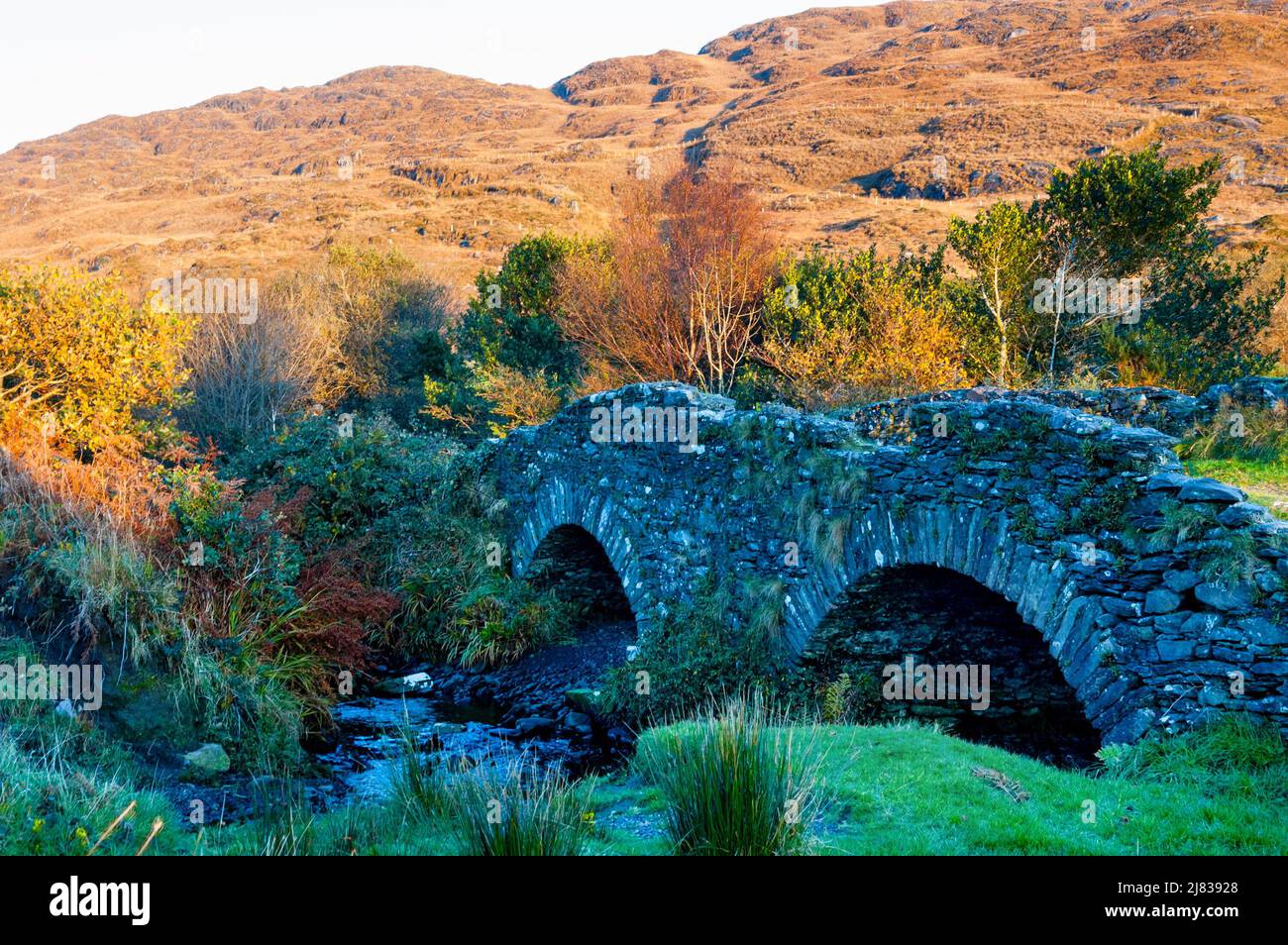 Arched stone bridge on the Ring of Kerry in Ireland Stock Photo - Alamy