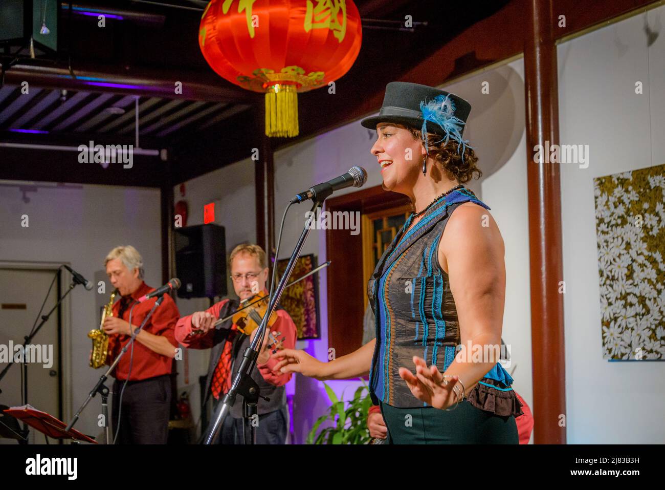 Deanna Knight and the Hot Club of Mars. Performance at Dr. Sun Yat Sen ...