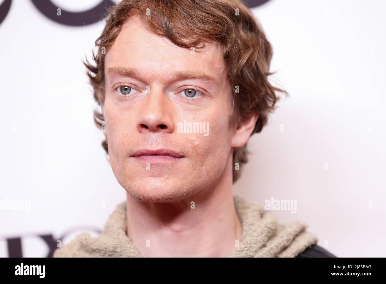 Hangmen alfie allen hi-res stock photography and images - Alamy Hangmen alfie allen hi-res stock photography and images - Alamy