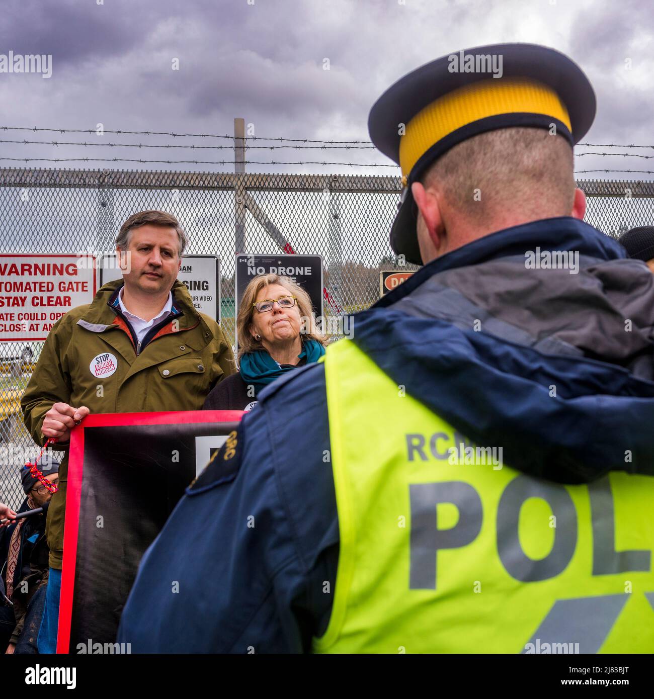 Green party leader elizabeth may hi-res stock photography and images ...