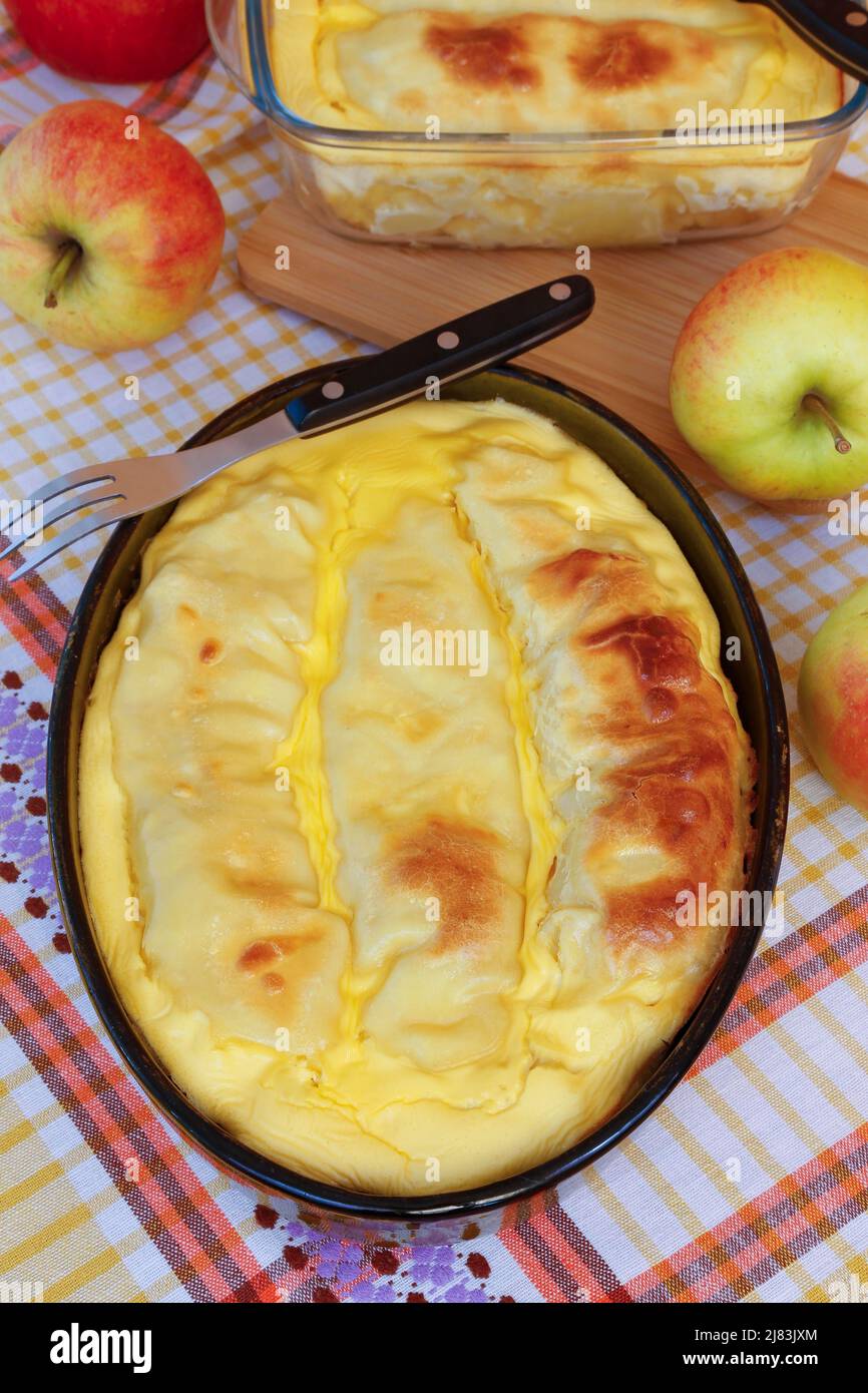 Swabian cuisine, Rutesheim raw strudel, Rutesheim national dish, poor ...