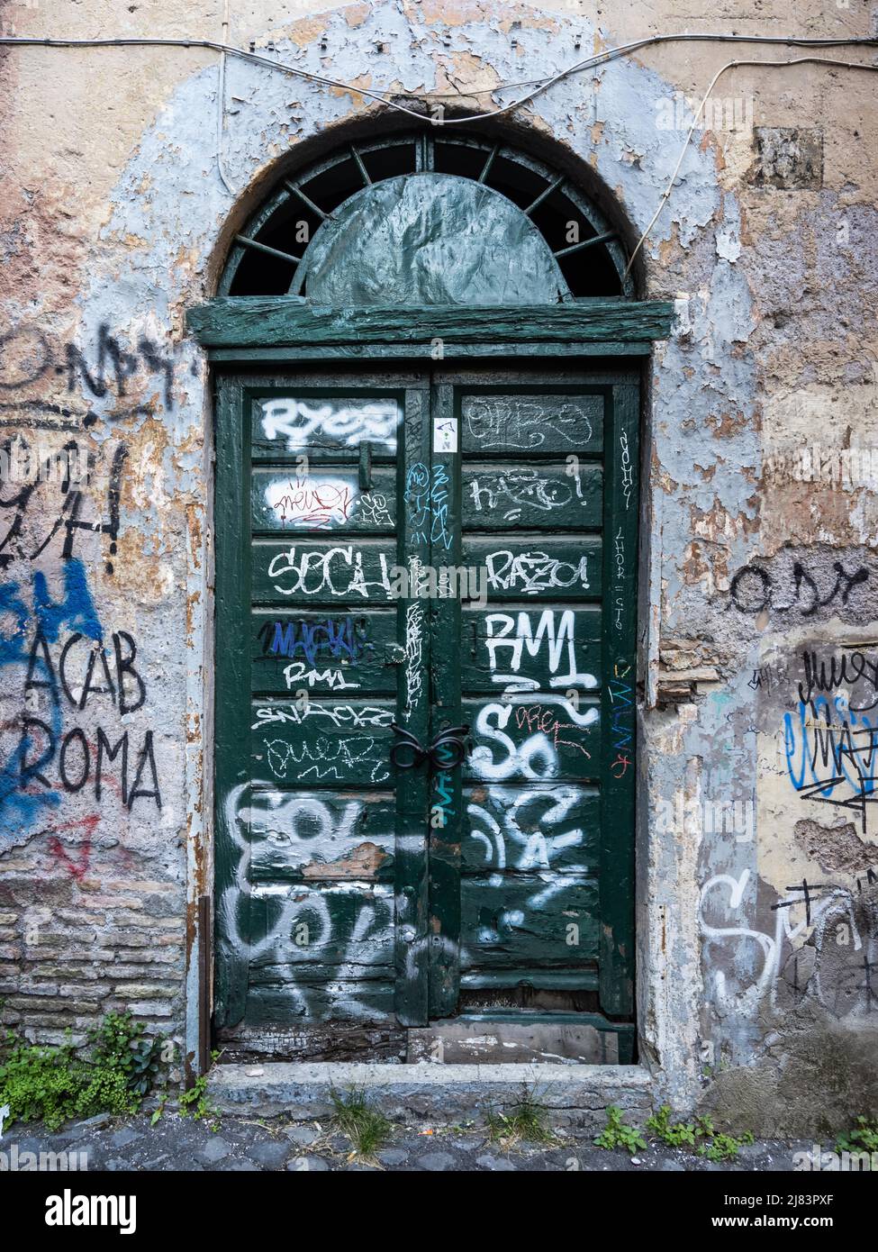 Graffiti art rome italy hi-res stock photography and images - Alamy