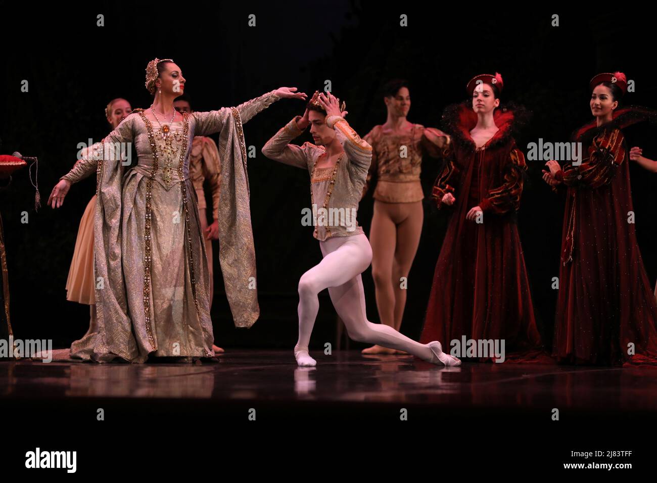 Bolshoi ballet swan lake ballet hi-res stock photography and images - Alamy