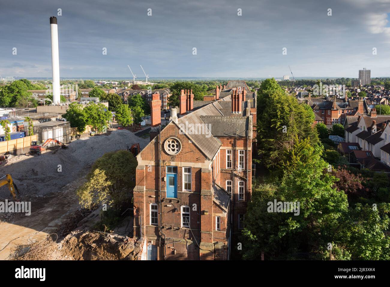 The old Kingston Hospital Regents Wing, Galsworthy Road, Kingston-on ...