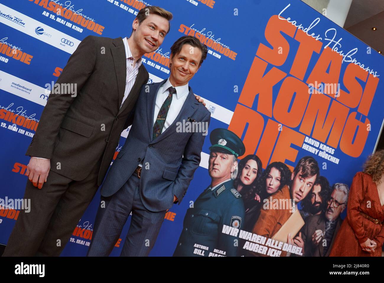 Berlin, Germany. 12th May, 2022. Actors David Kross (l) and Tom ...