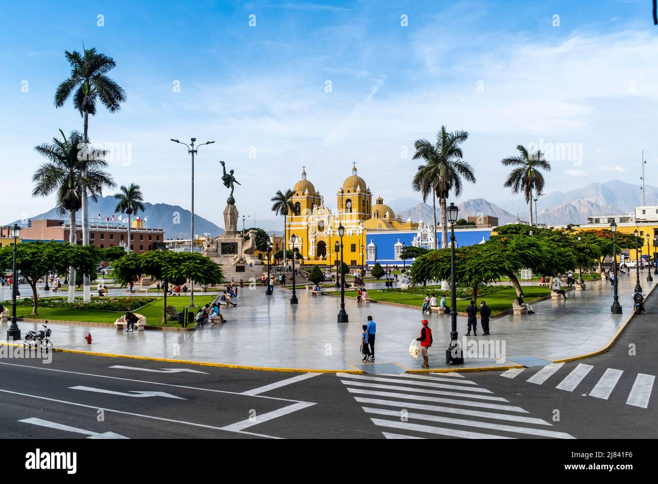 The Plaza De Armas, Trujillo, La Libertad Region, Peru Stock Photo - Alamy