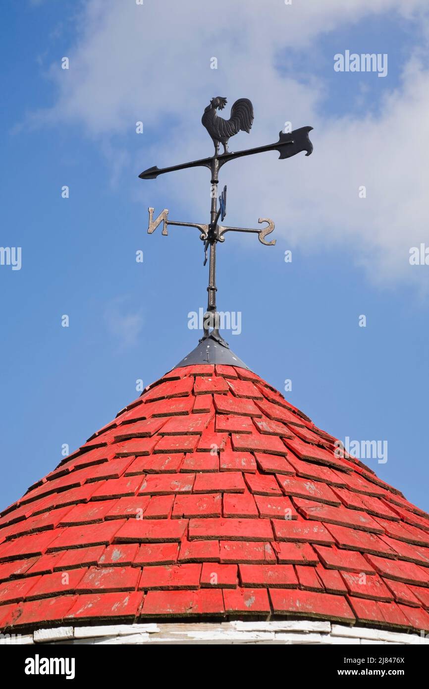 Cone shaped structure hi-res stock photography and images - Alamy