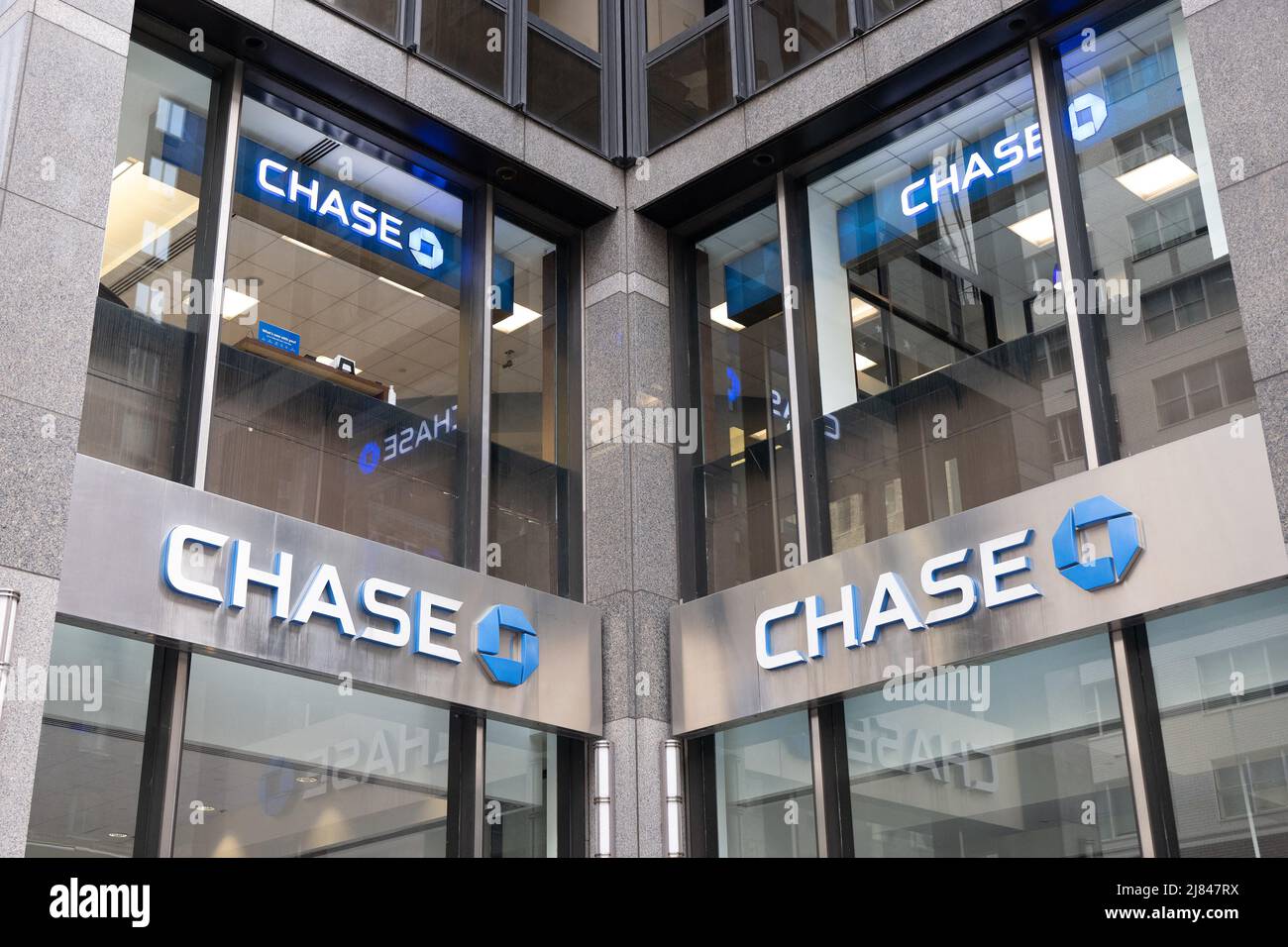 Inside Chase Bank Advertisement 2022