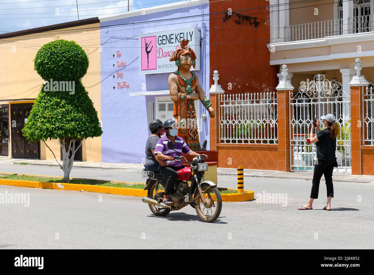 Tourist taking pictures, Ticul, Yucatan, Mexico Stock Photo - Alamy