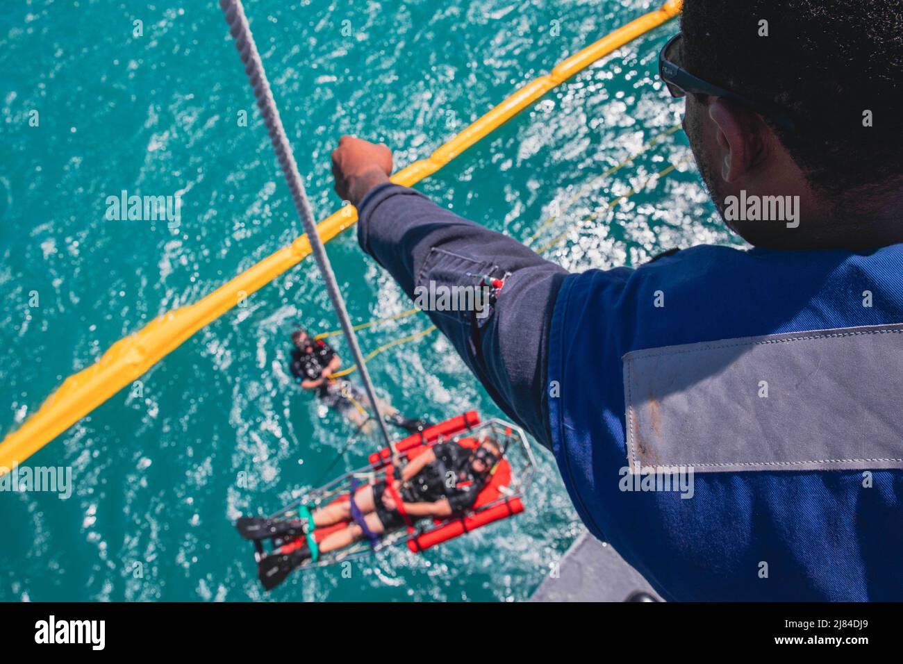Puerto Rico. 13th Apr, 2022. Boatswain Mate 1st Class Emmanuel Dixon ...