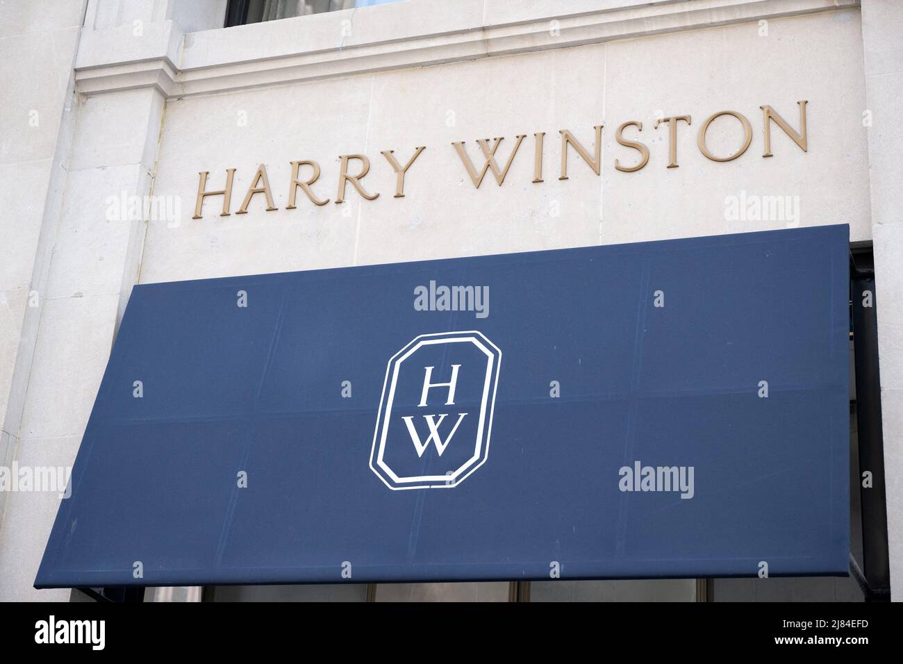 Harry winston sign hi-res stock photography and images - Alamy