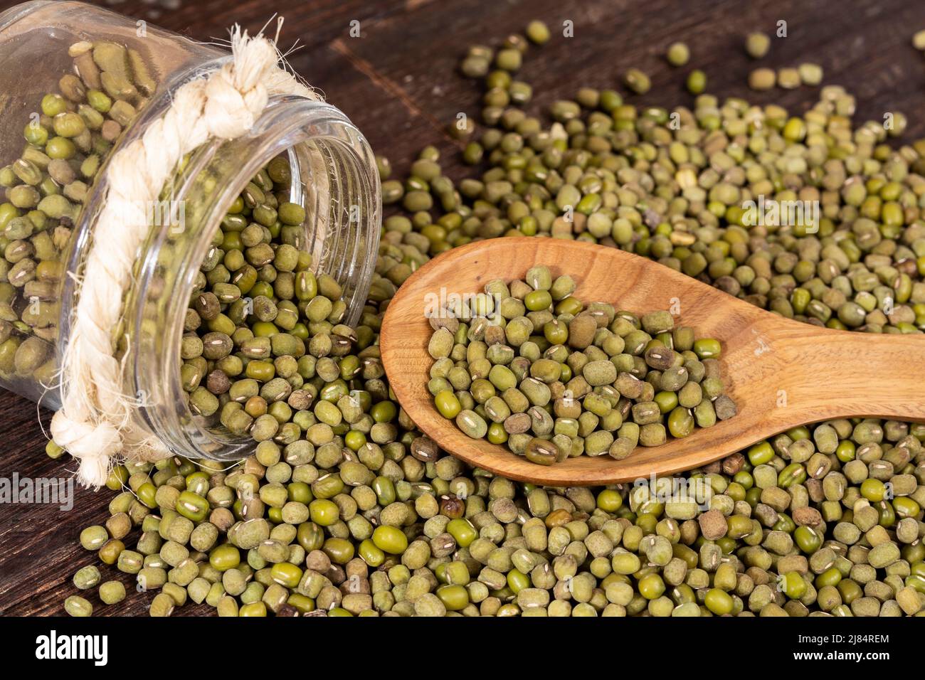 Vigna Radiata - Raw organic green mung beans Stock Photo - Alamy
