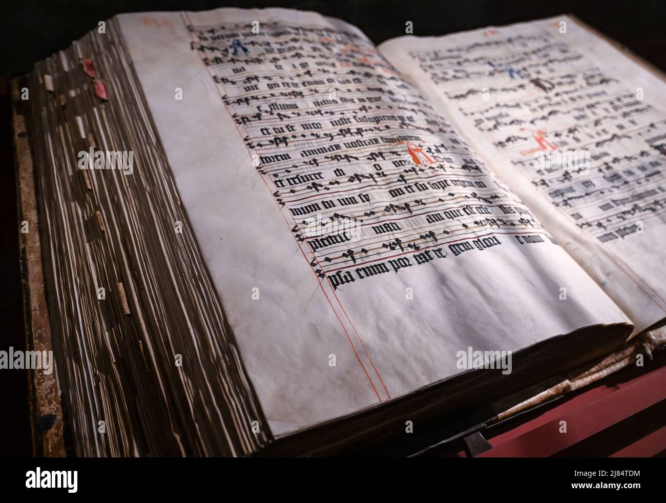 Choir book hi-res stock photography and images - Alamy