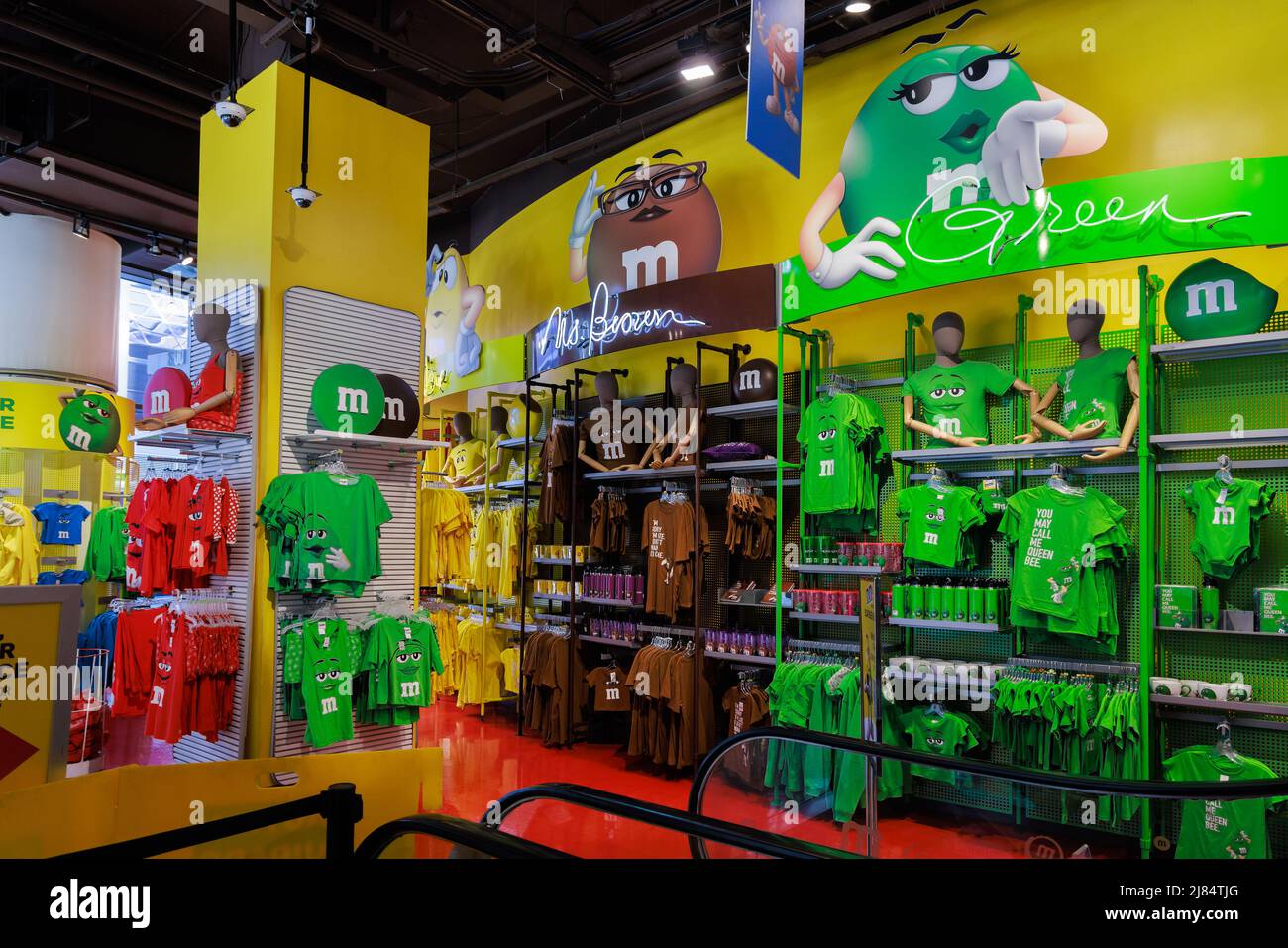 Colored clothes and souvenirs . The MM store in Manhattan Stock Photo ...