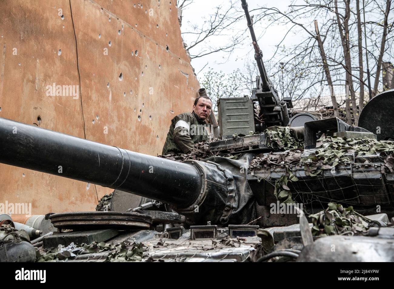 T 80 tank hi-res stock photography and images - Alamy