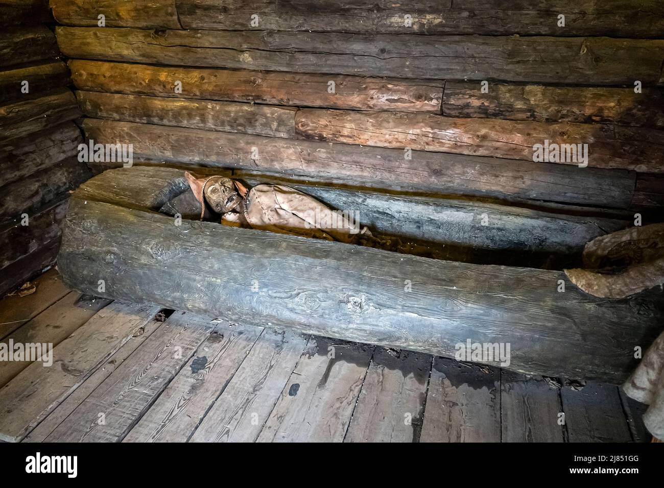 Reconstruction of the scythian mummy in Pogrebnaya camera large ...