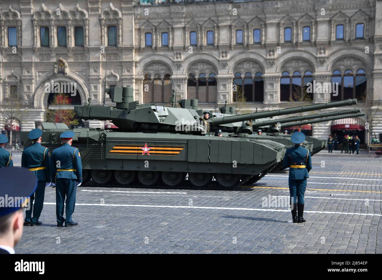 Moscow. The Armata T-14 tanks during the dress rehearsal of the parade ...