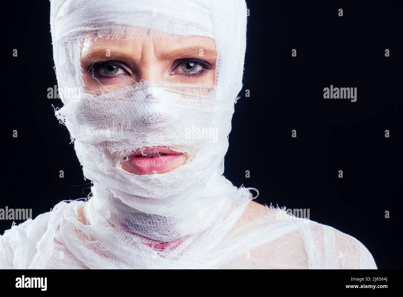 Egyptian mummy mouth hi-res stock photography and images - Alamy