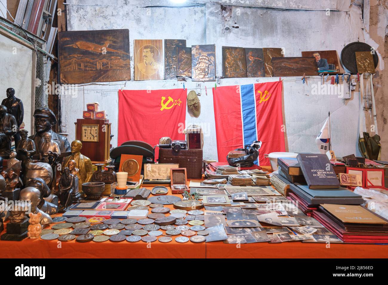 Busts communist leaders stalin lenin hi-res stock photography and ...
