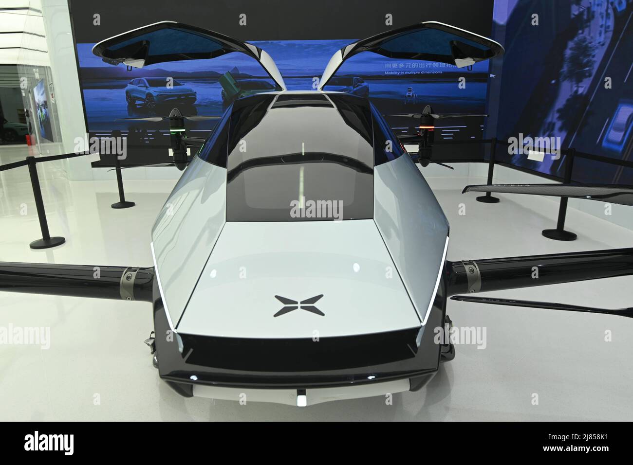 Chinese electric aircraft hi-res stock photography and images - Alamy