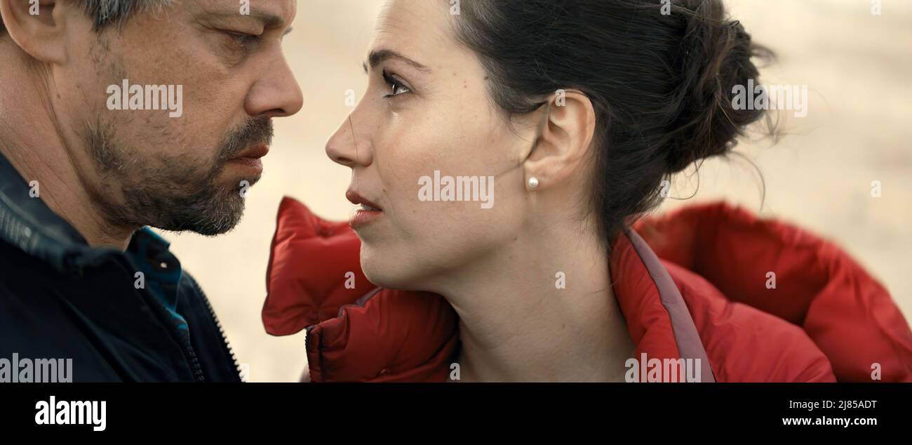 AVSHALOM POLLAK and NUR FIBAK in AHED'S KNEE (2021) -Original title: HA ...