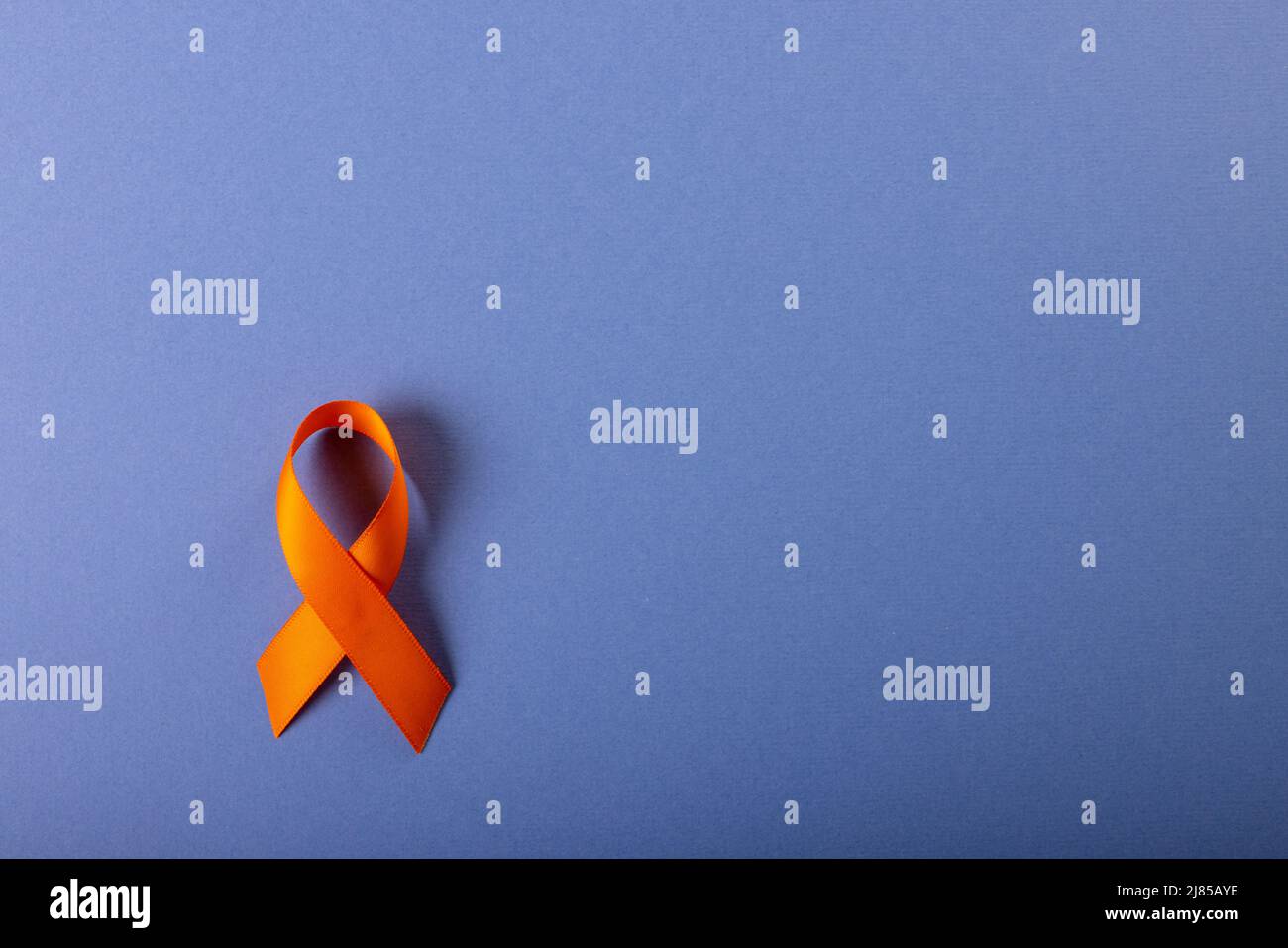 Leukemia cancer ribbon hi-res stock photography and images - Alamy