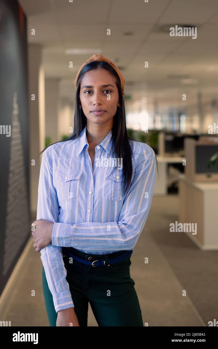 Beautiful young confident businesswoman hi-res stock photography and ...