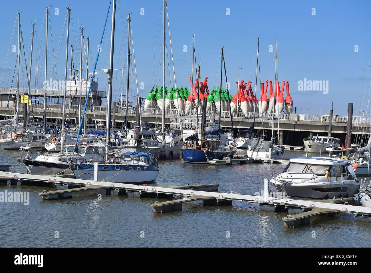 Maritim,Nordsee, North Sea, Cuxhaven, Meer, Schiffsboje, Wasserzeichen ...