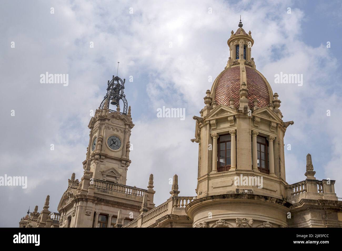 Valencia town hall sunset hi-res stock photography and images - Alamy