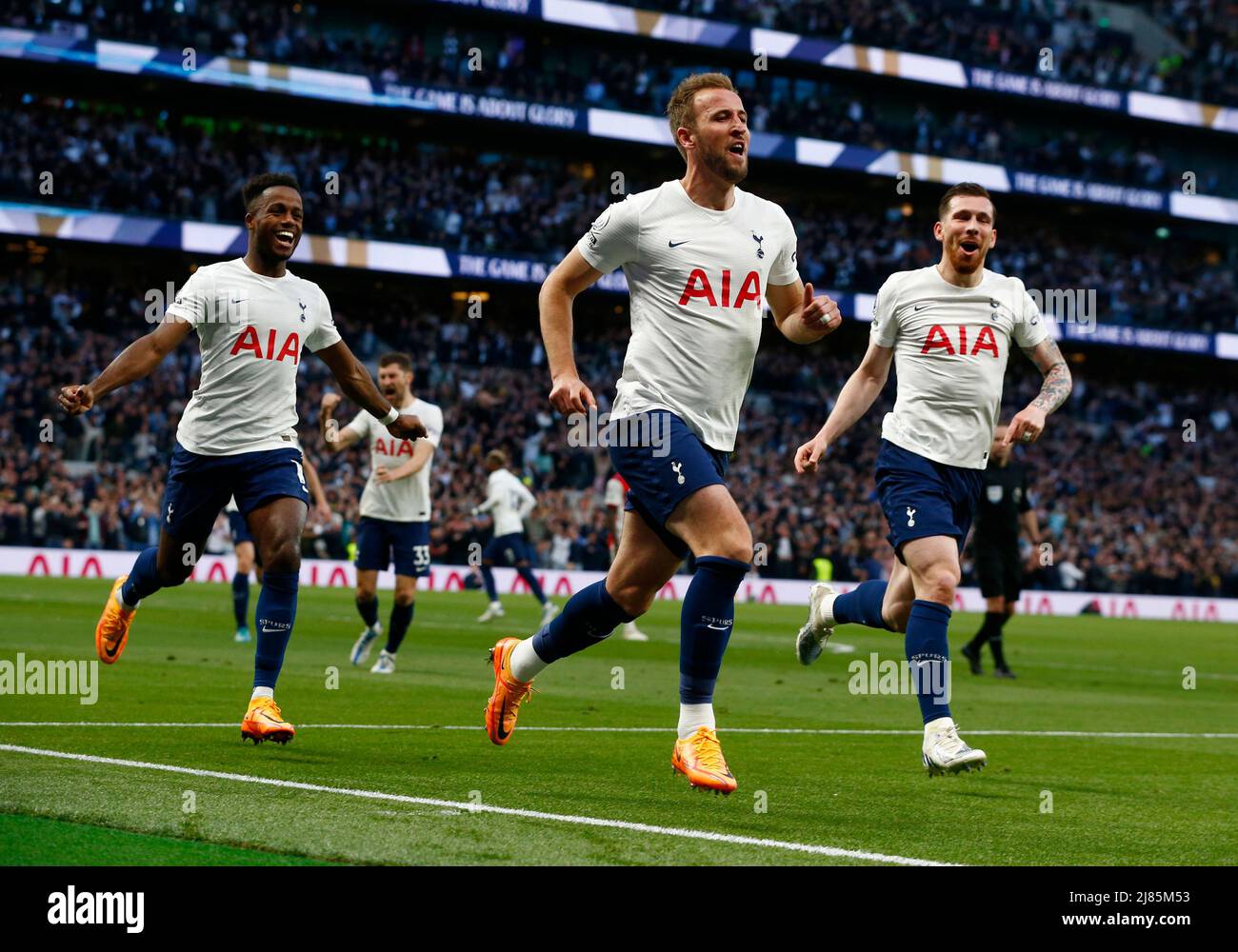 Harry kane celebrates arsenal hi-res stock photography and images - Alamy