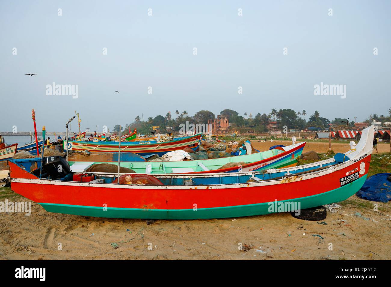 Indian row boats hi-res stock photography and images - Alamy