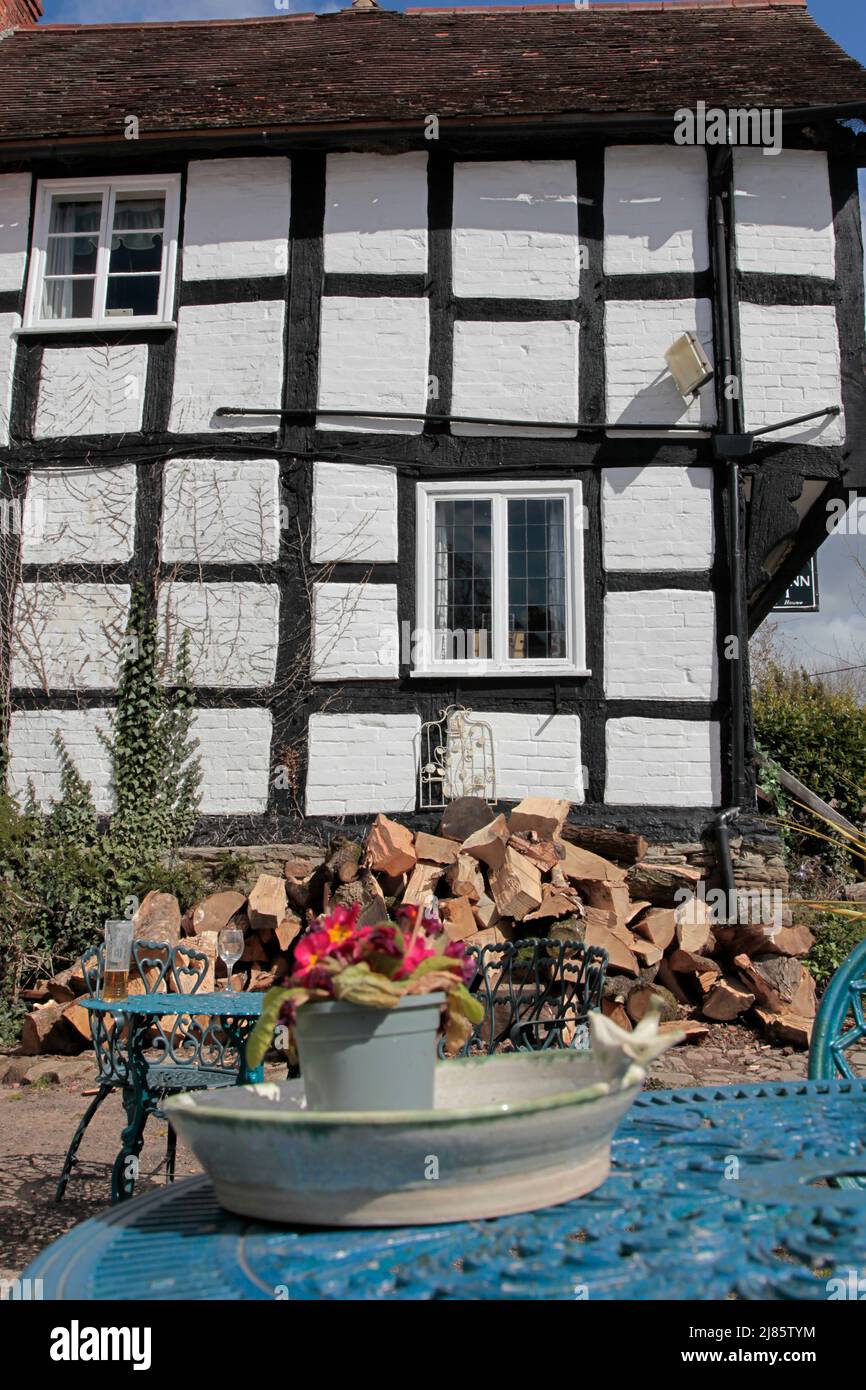 Typical half timbered house in English village Stock Photo - Alamy