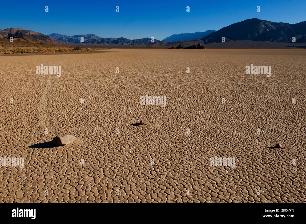 Moving Rocks Racetrack Playa Death Valley NP USA Stock Photo - Alamy