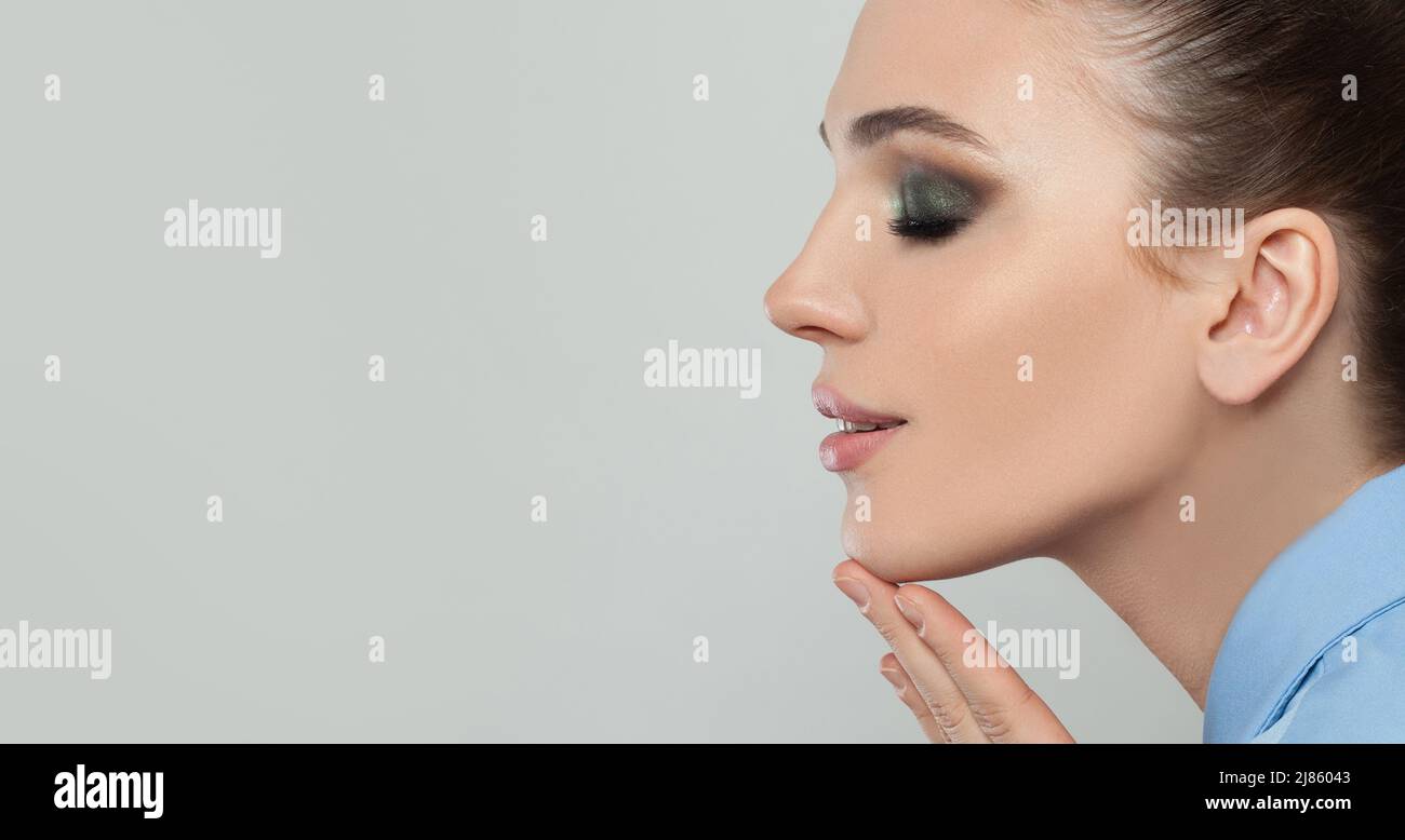 Beautiful female face, profile. Healthy model with clean skin. Skin ...